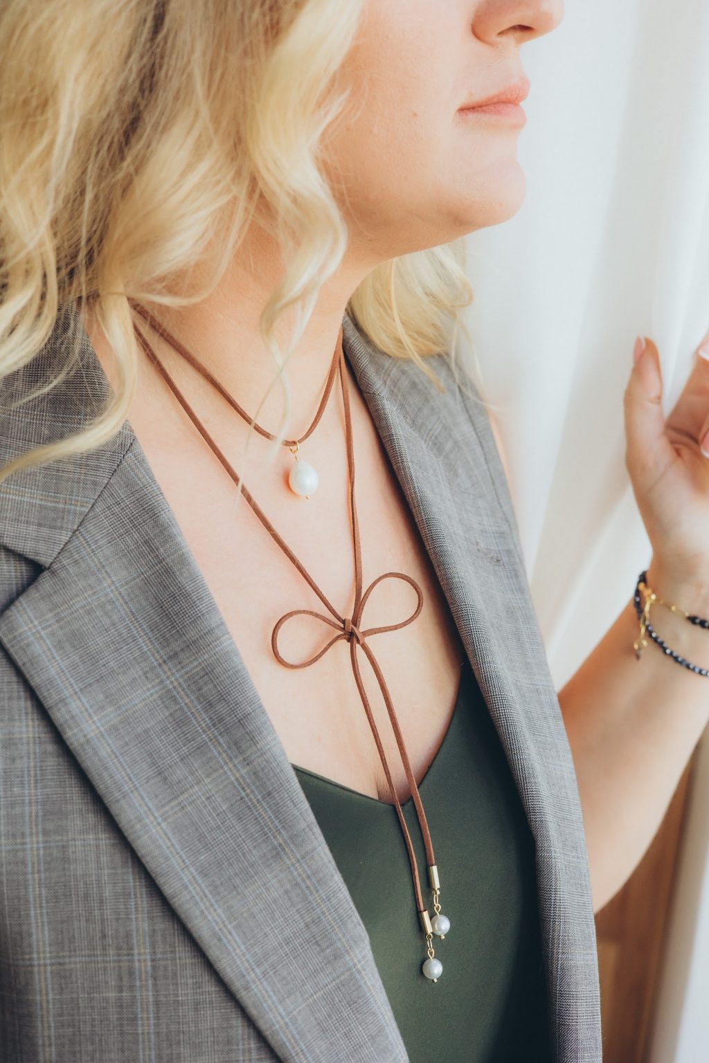Dark brown jewelry cord with Mallorca shell pearl | Praia Jewelry ...